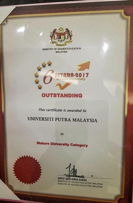 The SETARA certificate was awarded by the Minister of Higher Education ...