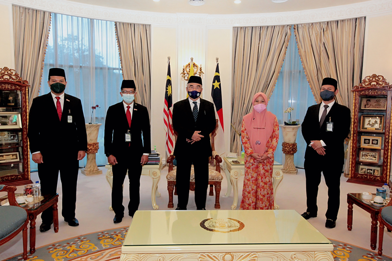 UPM Vice-Chancellor pays courtesy call on His Excellency Yang di-Pertua ...